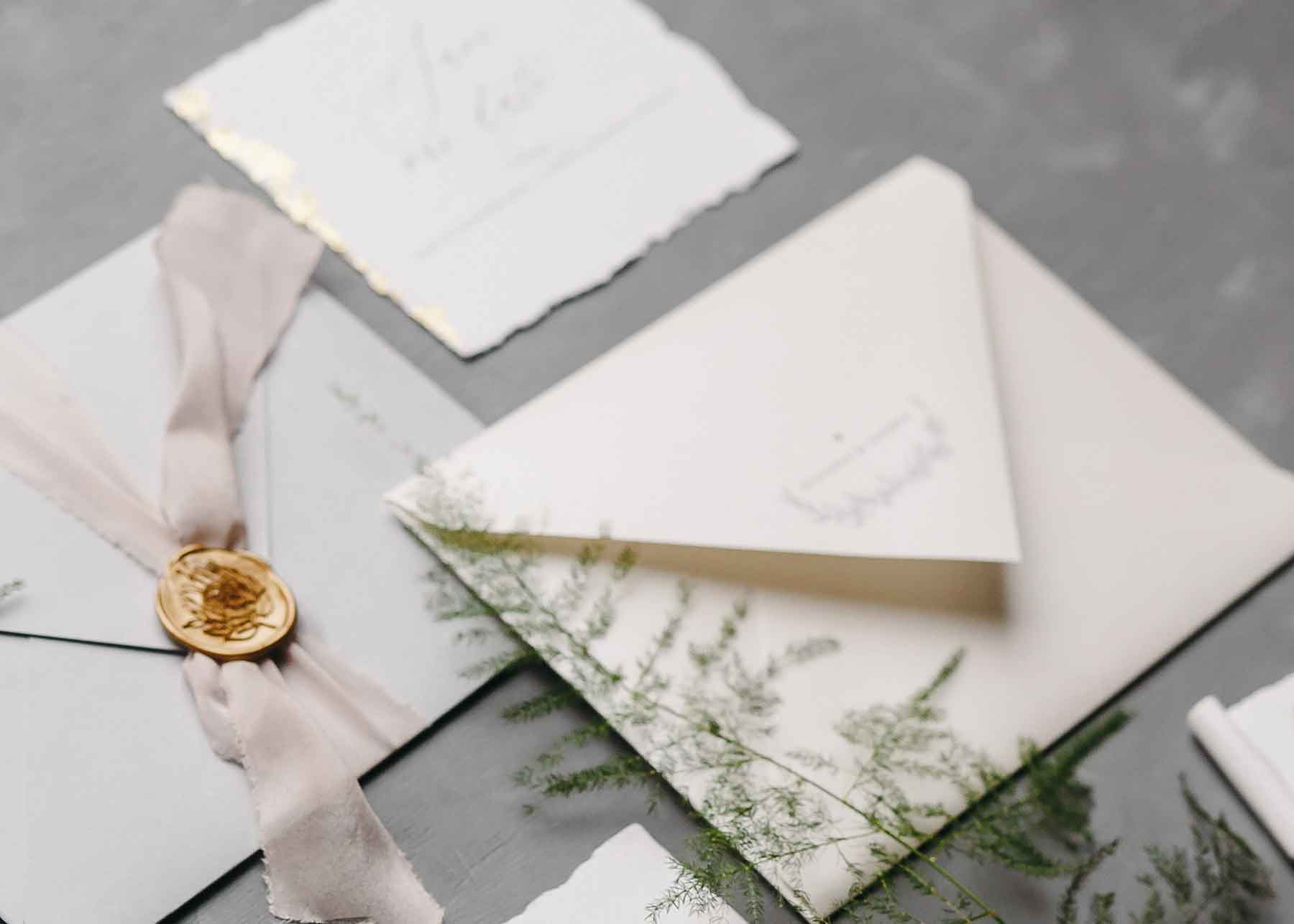 23 Do’s and Don’ts for Wedding Guest Communication - Joy