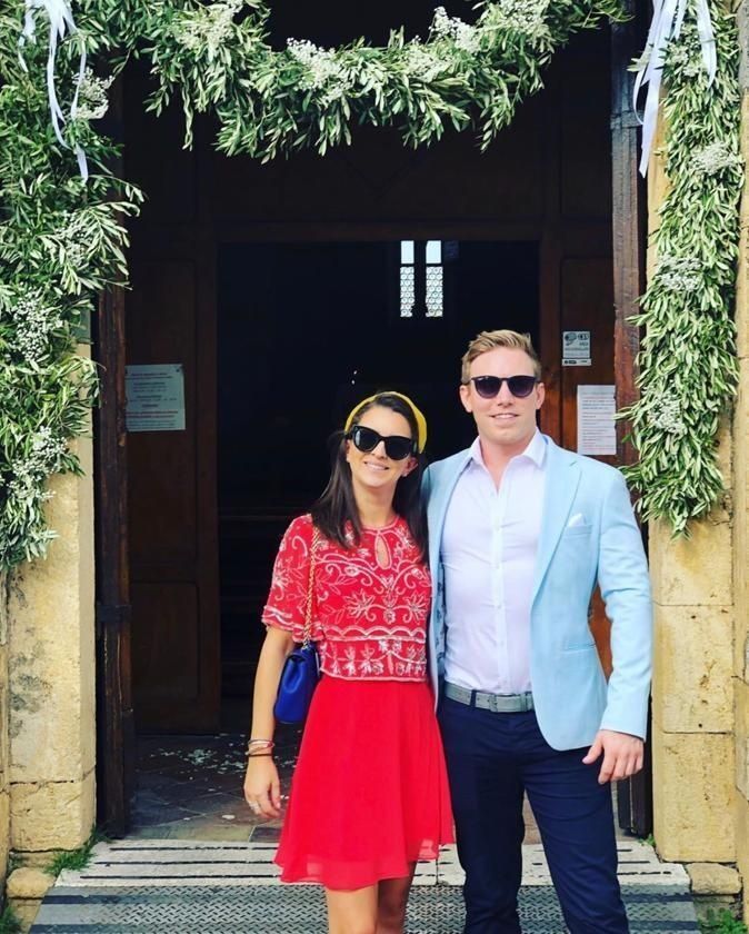 LAURA & SAM