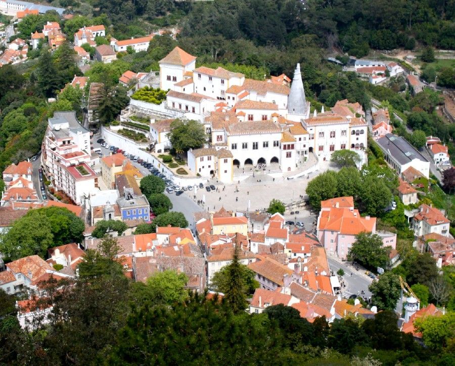 Spur Experiences Driving Tour of Sintra, Pena Palace, Cascais, and Cabo ...