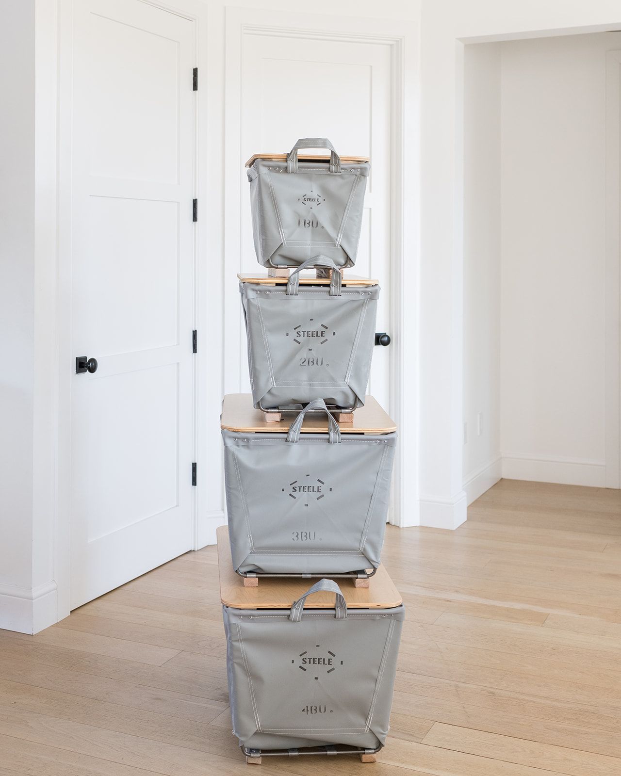 Steele Canvas Steeletex Small Carry Basket with Wood Lid, 1 Bu | Joy