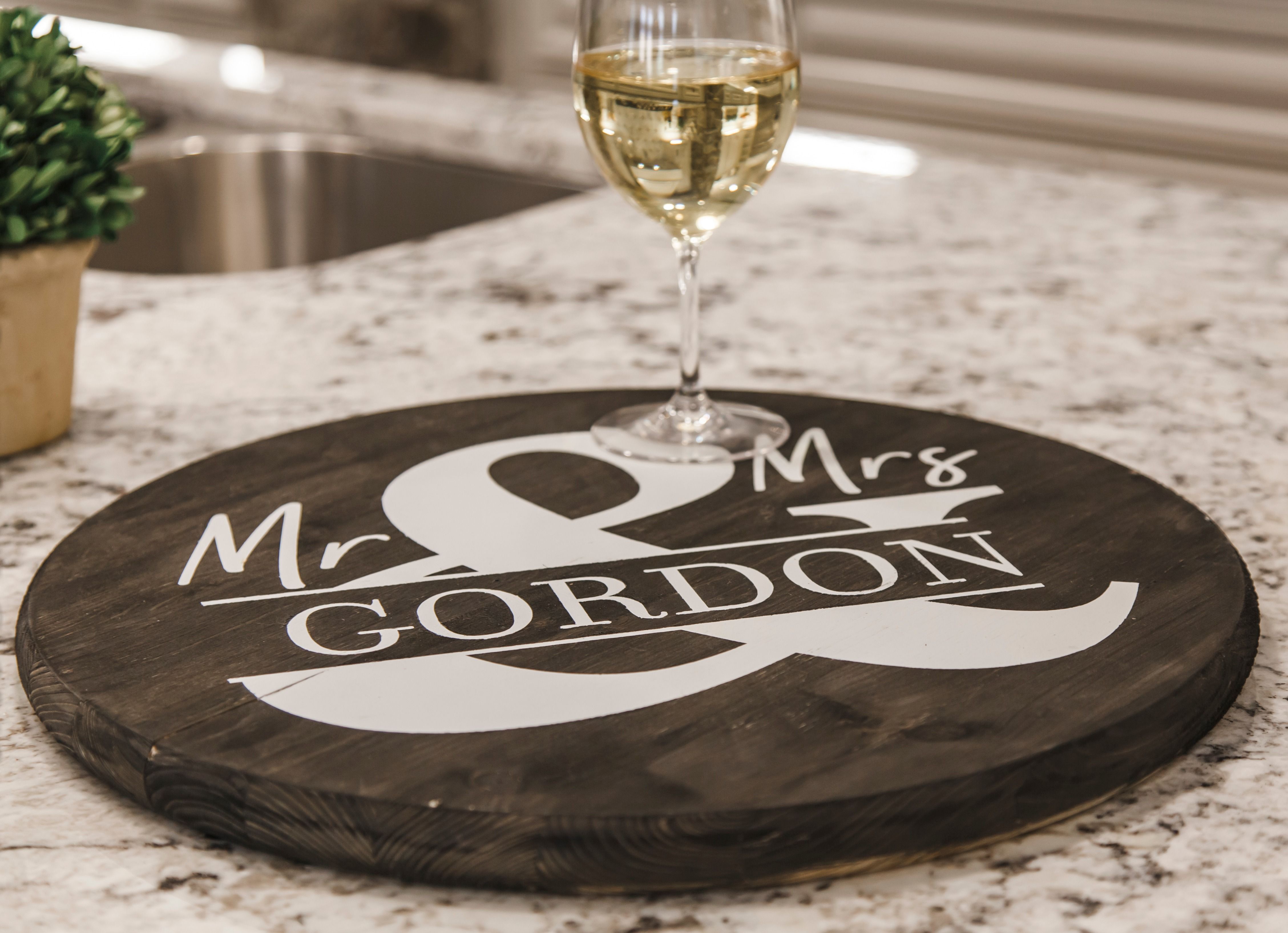 Spur Experiences Wooden Sign and Board Workshop (Houston) for 2 | Joy